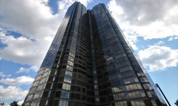 Palace Place - Remax Condos Plus-Toronto